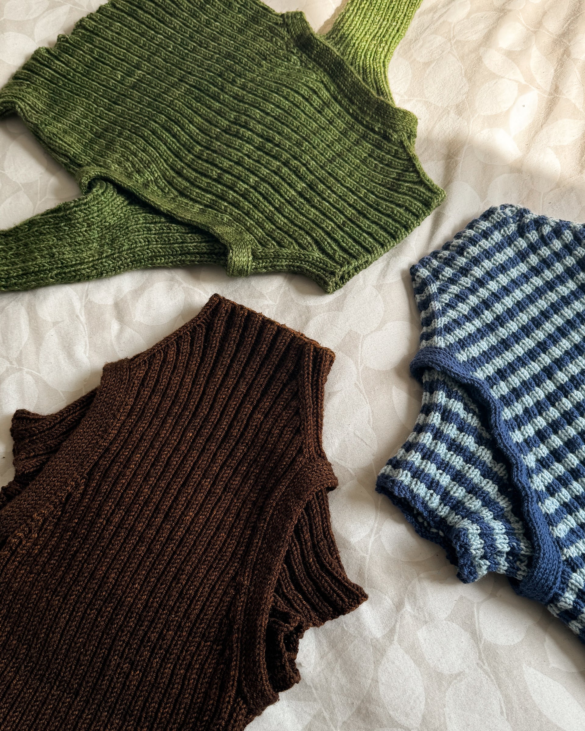 Armour Top Knitting Pattern – Ranti Studio